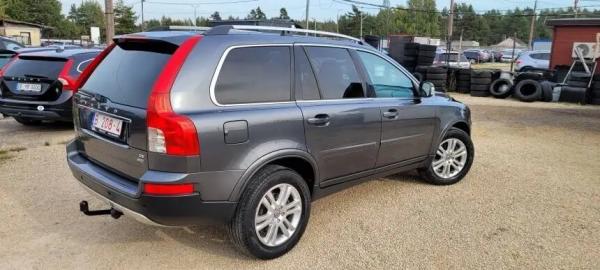 Pelēks Volvo XC90 2007 Rīga, ar dzinēja tilpumu 2.40 L un nobraukumu 247 tūkst. km par 8950 €, foto 4 vietnē AUTOMOTO.COM.LV