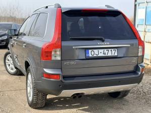 Grey Volvo XC90 2007 in Riga, with an engine capacity of 2.40 L and mileage of 290 thousand km for 6995 €, photo 3 on AUTOMOTO.COM.LV