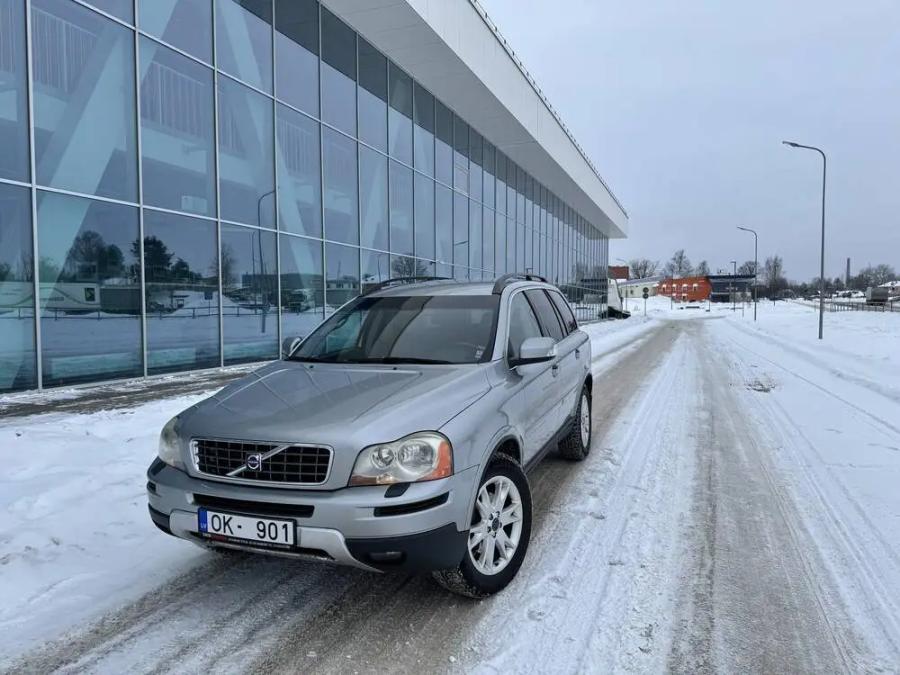 Серый Вольво ХС90 2007 в Резекне, объемом двигателя 2.40 л и пробегом 308 тыс. км за 5950 €, фото 1 на AUTOMOTO.COM.LV