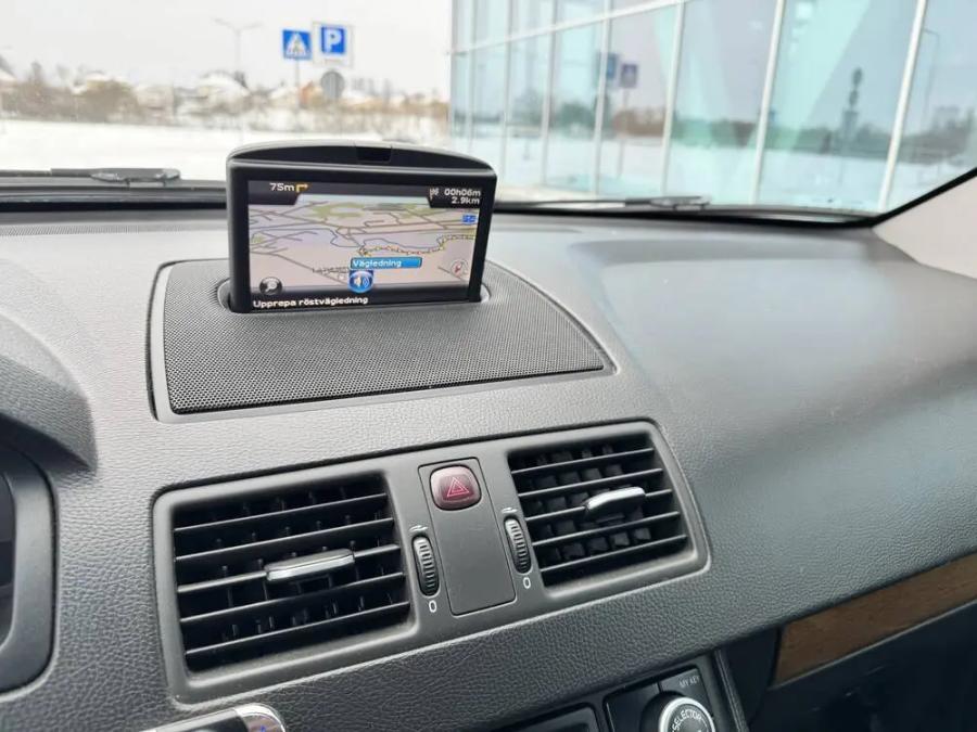 Серый Вольво ХС90 2007 в Резекне, объемом двигателя 2.40 л и пробегом 308 тыс. км за 5950 €, фото 13 на AUTOMOTO.COM.LV