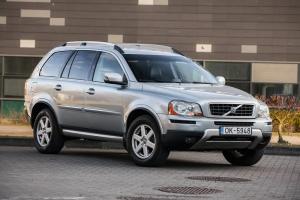 Grey Volvo XC90 2007 in Jelgava, with an engine capacity of 2.40 L and mileage of 236 thousand km for 5300 €, photo  on AUTOMOTO.COM.LV