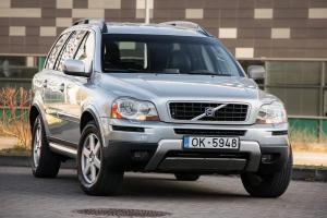 Pelēks Volvo XC90 2007 Jelgava, ar dzinēja tilpumu 2.40 L un nobraukumu 236 tūkst. km par 5300 €, foto 3 vietnē AUTOMOTO.COM.LV