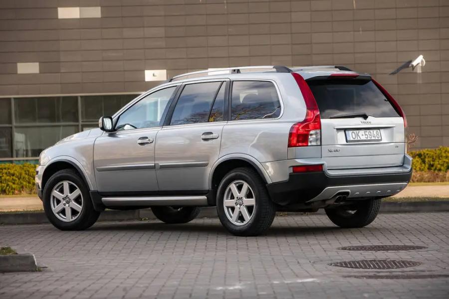 Pelēks Volvo XC90 2007 Jelgava, ar dzinēja tilpumu 2.40 L un nobraukumu 236 tūkst. km par 5300 €, foto 11 vietnē AUTOMOTO.COM.LV