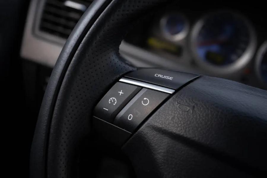 Pelēks Volvo XC90 2007 Jelgava, ar dzinēja tilpumu 2.40 L un nobraukumu 236 tūkst. km par 5300 €, foto 29 vietnē AUTOMOTO.COM.LV