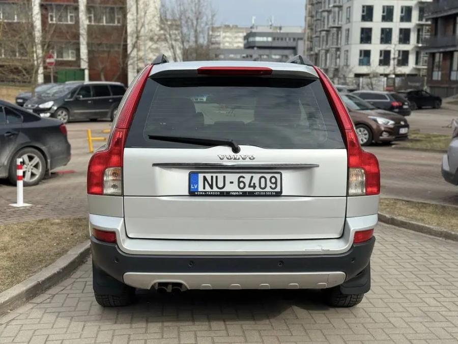 Pelēks Volvo XC90 2007 Rīga, ar dzinēja tilpumu 2.40 L un nobraukumu 363 tūkst. km par 5990 €, foto 6 vietnē AUTOMOTO.COM.LV