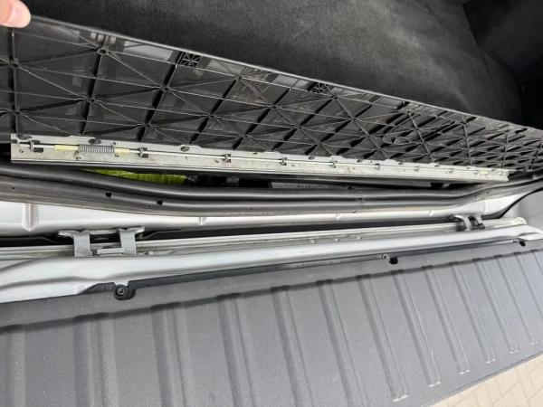 Pelēks Volvo XC90 2007 Rīga, ar dzinēja tilpumu 2.40 L un nobraukumu 363 tūkst. km par 5990 €, foto 9 vietnē AUTOMOTO.COM.LV