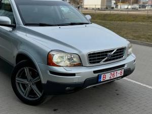 Grey Volvo XC90 2007 in Rezekne, with an engine capacity of 2.40 L and mileage of 262 thousand km for 6490 €, photo 5 on AUTOMOTO.COM.LV