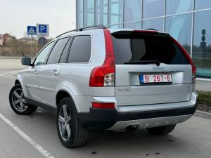 Grey Volvo XC90 2007 in Rezekne, with an engine capacity of 2.40 L and mileage of 262 thousand km for 6490 €, photo 8 on AUTOMOTO.COM.LV