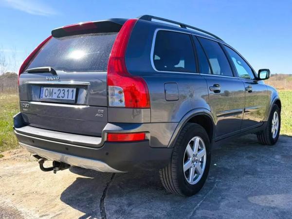Pelēks Volvo XC90 2007 Rīga, ar dzinēja tilpumu 2.40 L un nobraukumu 246 tūkst. km par 4500 €, foto 4 vietnē AUTOMOTO.COM.LV
