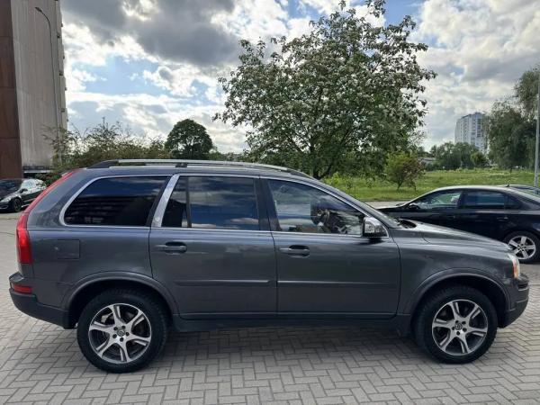Pelēks Volvo XC90 2007 Rīga, ar dzinēja tilpumu 2.40 L un nobraukumu 367 tūkst. km par 5290 €, foto 5 vietnē AUTOMOTO.COM.LV