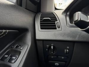 Grey Volvo XC90 2007 in Riga, with an engine capacity of 2.40 L and mileage of 367 thousand km for 5290 €, photo 29 on AUTOMOTO.COM.LV