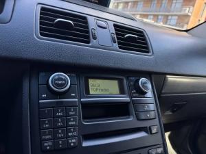 Grey Volvo XC90 2007 in Riga, with an engine capacity of 2.40 L and mileage of 399 thousand km for 4990 €, photo 13 on AUTOMOTO.COM.LV