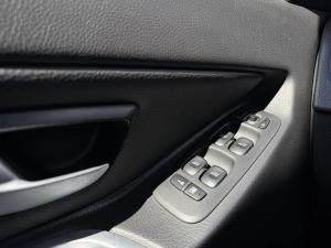 Grey Volvo XC90 2007 in Riga, with an engine capacity of 2.40 L and mileage of 399 thousand km for 4990 €, photo 16 on AUTOMOTO.COM.LV
