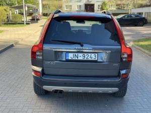 Grey Volvo XC90 2007 in Riga, with an engine capacity of 2.40 L and mileage of 305 thousand km for 3990 €, photo 5 on AUTOMOTO.COM.LV