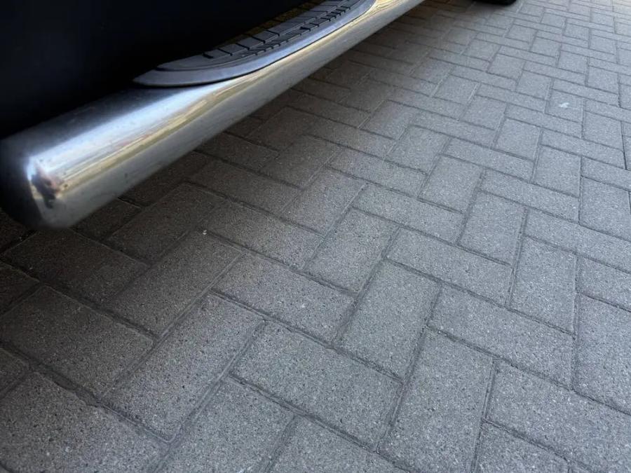 Grey Volvo XC90 2007 in Riga, with an engine capacity of 2.40 L and mileage of 305 thousand km for 3990 €, photo 9 on AUTOMOTO.COM.LV