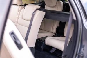 Grey Volvo XC90 2007 in Riga, with an engine capacity of 2.40 L and mileage of 234 thousand km for 8495 €, photo 13 on AUTOMOTO.COM.LV