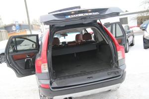 Grey Volvo XC90 2007 in Riga, with an engine capacity of 2.40 L and mileage of 342 thousand km for 5390 €, photo 20 on AUTOMOTO.COM.LV