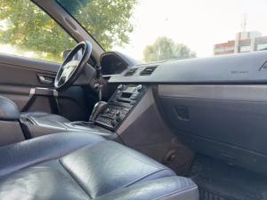 Grey Volvo XC90 2007 in Riga, with an engine capacity of 2.40 L and mileage of 280 thousand km for 4990 €, photo 14 on AUTOMOTO.COM.LV