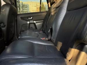 Grey Volvo XC90 2007 in Riga, with an engine capacity of 2.40 L and mileage of 280 thousand km for 4990 €, photo 15 on AUTOMOTO.COM.LV