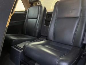 Grey Volvo XC90 2007 in Riga, with an engine capacity of 2.40 L and mileage of 280 thousand km for 4990 €, photo 16 on AUTOMOTO.COM.LV