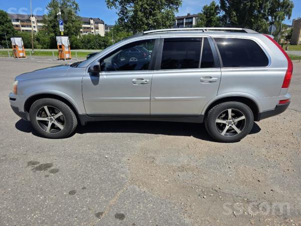 Pelēks Volvo XC90 2007 Rīga, ar dzinēja tilpumu 2.40 L un nobraukumu 333 tūkst. km par 4200 €, foto 5 vietnē AUTOMOTO.COM.LV