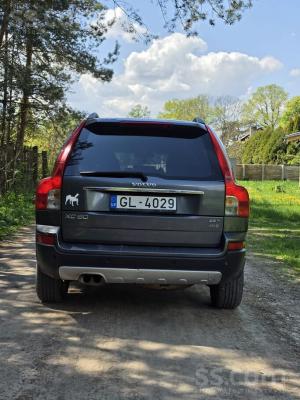 Grey Volvo XC90 2007 in Riga, with an engine capacity of 2.50 L and mileage of 469 thousand km for 5500 €, photo 7 on AUTOMOTO.COM.LV