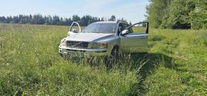 Grey Volvo XC90 2007 in Vilnius, with an engine capacity of 2.40 L and mileage of 432 thousand km for 3950 €, photo  on AUTOMOTO.COM.LV