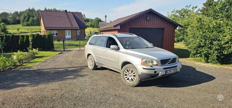 Grey Volvo XC90 2007 in Vilnius, with an engine capacity of 2.40 L and mileage of 432 thousand km for 3950 €, photo 4 on AUTOMOTO.COM.LV