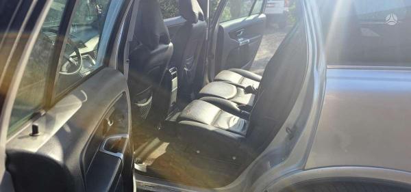 Pelēks Volvo XC90 2007 Viļņa, ar dzinēja tilpumu 2.40 L un nobraukumu 432 tūkst. km par 3950 €, foto 4 vietnē AUTOMOTO.COM.LV