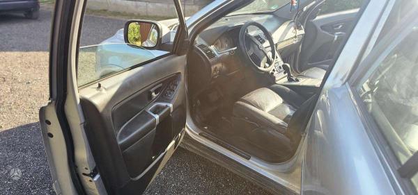 Pelēks Volvo XC90 2007 Viļņa, ar dzinēja tilpumu 2.40 L un nobraukumu 432 tūkst. km par 3950 €, foto 6 vietnē AUTOMOTO.COM.LV