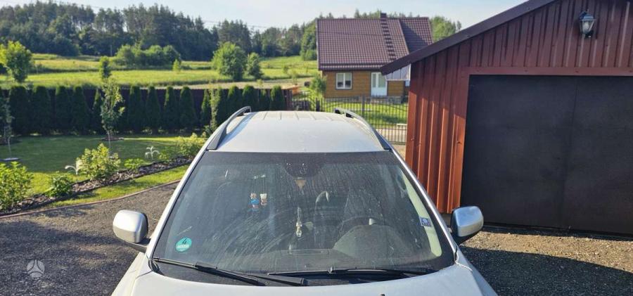 Grey Volvo XC90 2007 in Vilnius, with an engine capacity of 2.40 L and mileage of 432 thousand km for 3950 €, photo 12 on AUTOMOTO.COM.LV