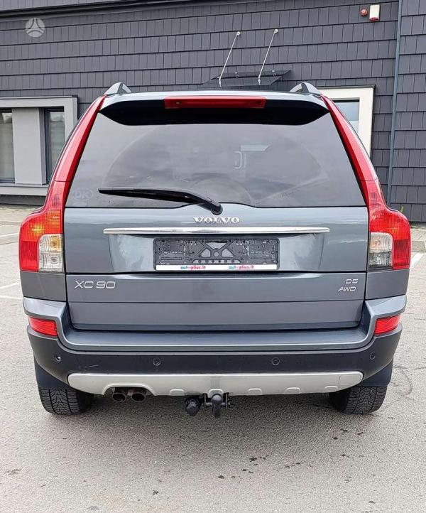 Pelēks Volvo XC90 2007 Kauņa, ar dzinēja tilpumu 2.40 L un nobraukumu 293 tūkst. km par 4950 €, foto 4 vietnē AUTOMOTO.COM.LV