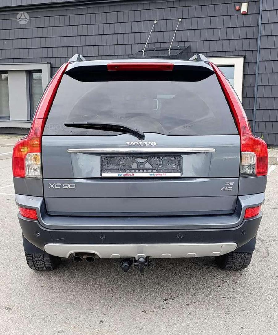 Pelēks Volvo XC90 2007 Kauņa, ar dzinēja tilpumu 2.40 L un nobraukumu 293 tūkst. km par 4950 €, foto 5 vietnē AUTOMOTO.COM.LV