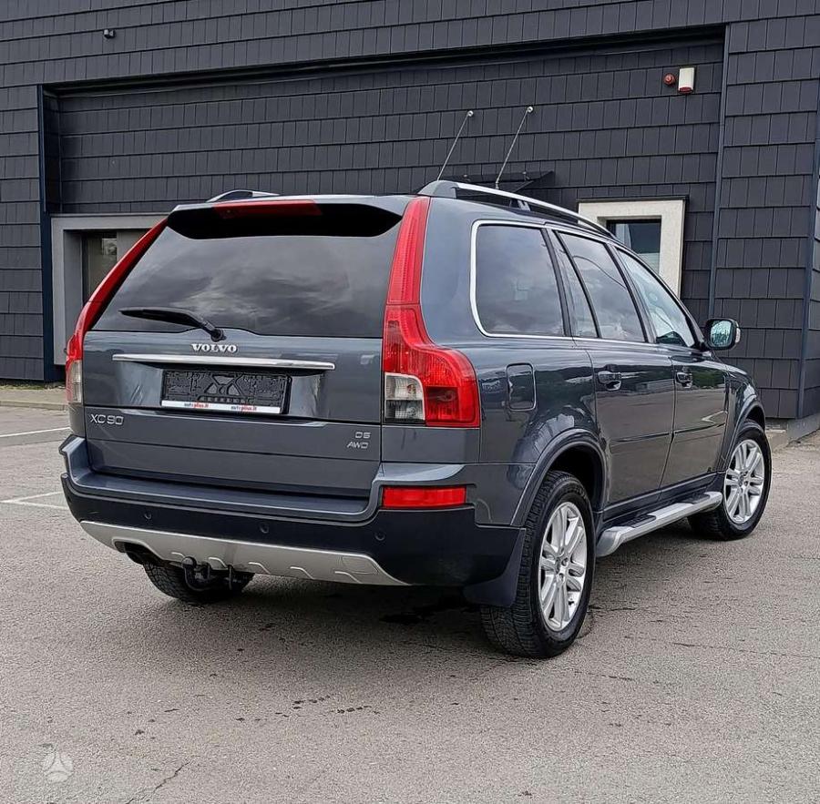 Pelēks Volvo XC90 2007 Kauņa, ar dzinēja tilpumu 2.40 L un nobraukumu 293 tūkst. km par 4950 €, foto 6 vietnē AUTOMOTO.COM.LV