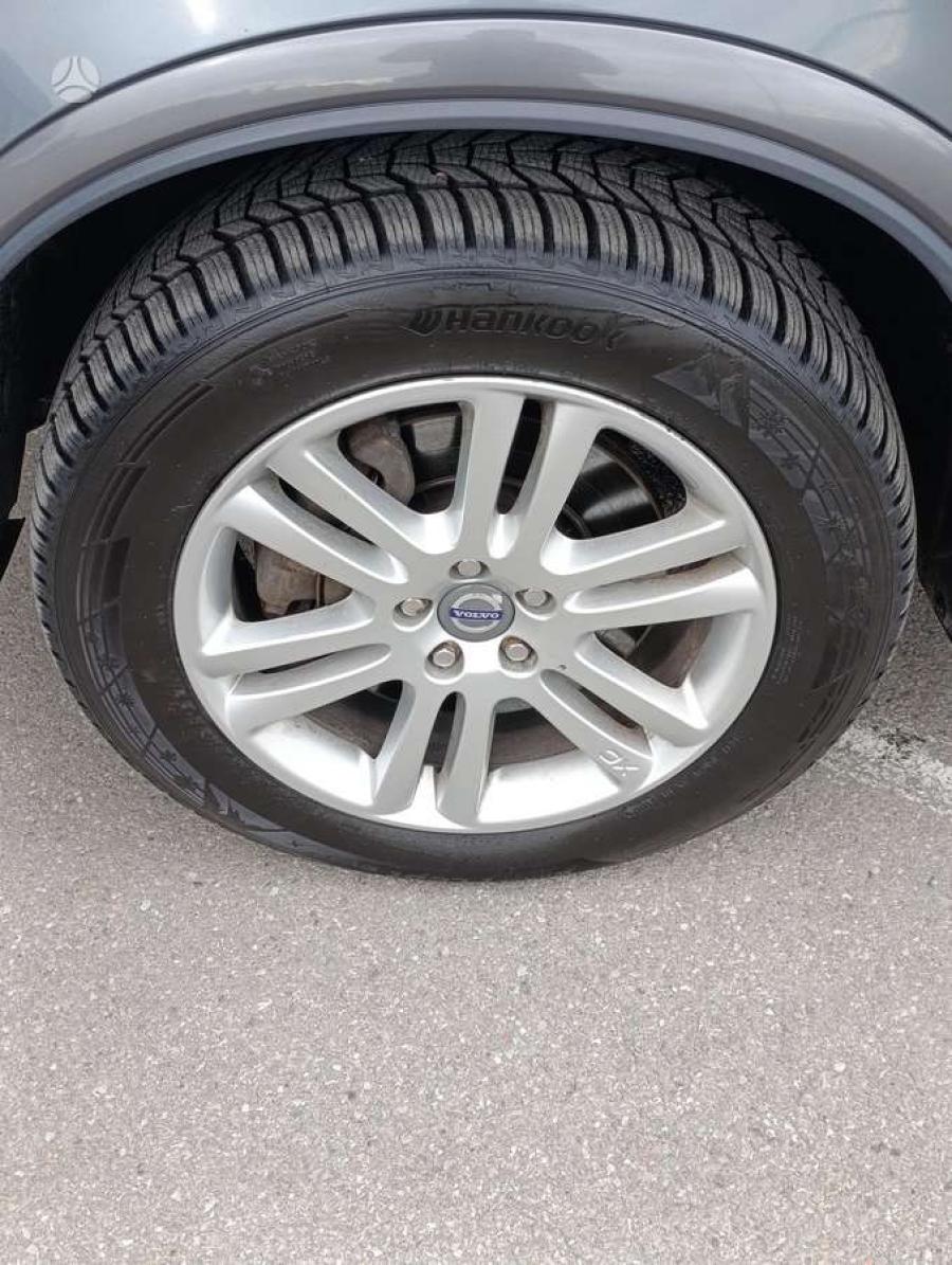 Pelēks Volvo XC90 2007 Kauņa, ar dzinēja tilpumu 2.40 L un nobraukumu 293 tūkst. km par 4950 €, foto 10 vietnē AUTOMOTO.COM.LV
