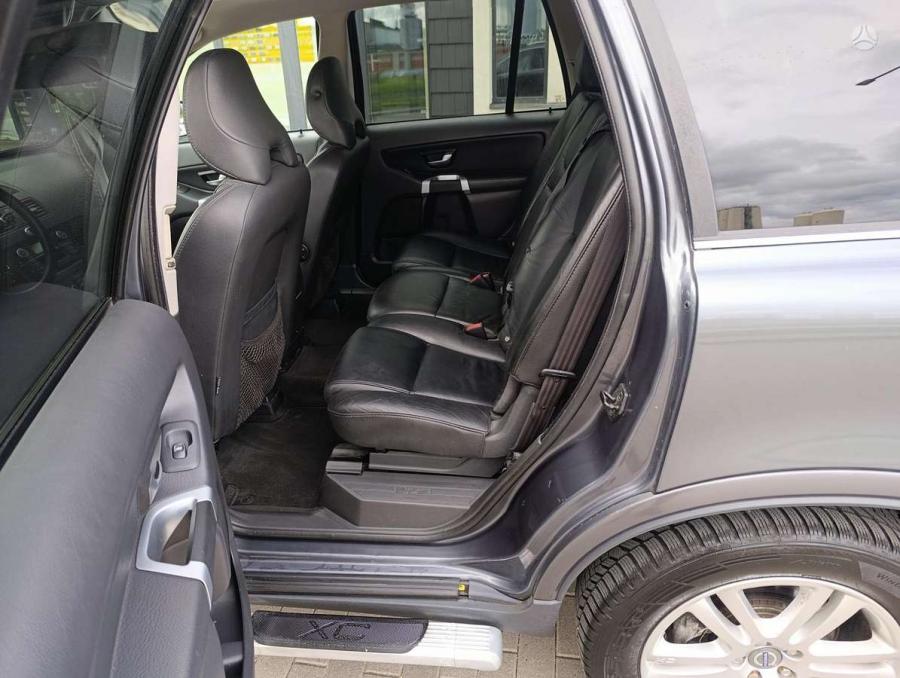 Pelēks Volvo XC90 2007 Kauņa, ar dzinēja tilpumu 2.40 L un nobraukumu 293 tūkst. km par 4950 €, foto 11 vietnē AUTOMOTO.COM.LV