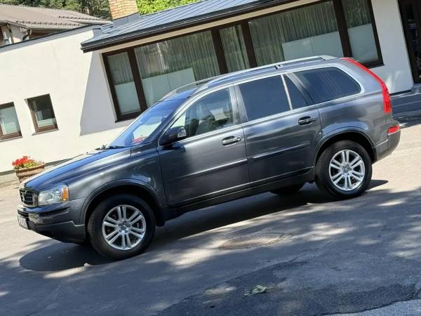Pelēks Volvo XC90 2007 Jūrmala, ar dzinēja tilpumu 2.40 L un nobraukumu 270 tūkst. km par 6950 €, foto 9 vietnē AUTOMOTO.COM.LV