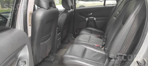 Pelēks Volvo XC90 2007 Rīga, ar dzinēja tilpumu 2.40 L un nobraukumu 353 tūkst. km par 4950 €, foto 7 vietnē AUTOMOTO.COM.LV