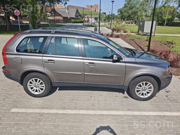 Pelēks Volvo XC90 2007 Ludza, ar dzinēja tilpumu 2.40 L un nobraukumu 260 tūkst. km par 5350 €, foto 5 vietnē AUTOMOTO.COM.LV