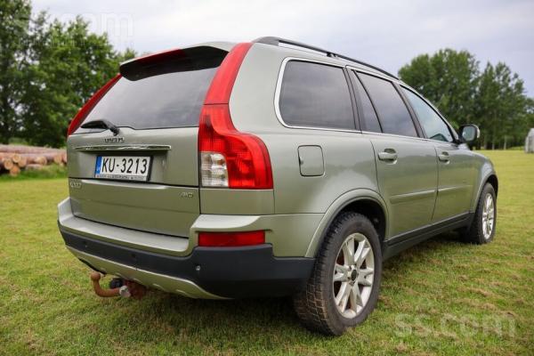 Pelēks Volvo XC90 2007 Limbaži, ar dzinēja tilpumu 2.40 L un nobraukumu 367 tūkst. km par 4300 €, foto 3 vietnē AUTOMOTO.COM.LV