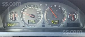Grey Volvo XC90 2007 in Daugavpils, with an engine capacity of 2.40 L and mileage of 338 thousand km for 3900 €, photo 9 on AUTOMOTO.COM.LV