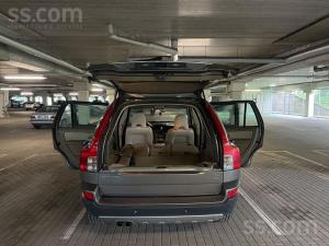 Pelēks Volvo XC90 2007 Rīga, ar dzinēja tilpumu 2.40 L un nobraukumu 197 tūkst. km par 4300 €, foto  vietnē AUTOMOTO.COM.LV