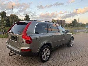 Pelēks Volvo XC90 2007 Viļņa, ar dzinēja tilpumu 2.40 L un nobraukumu 300 tūkst. km par 4800 €, foto 5 vietnē AUTOMOTO.COM.LV