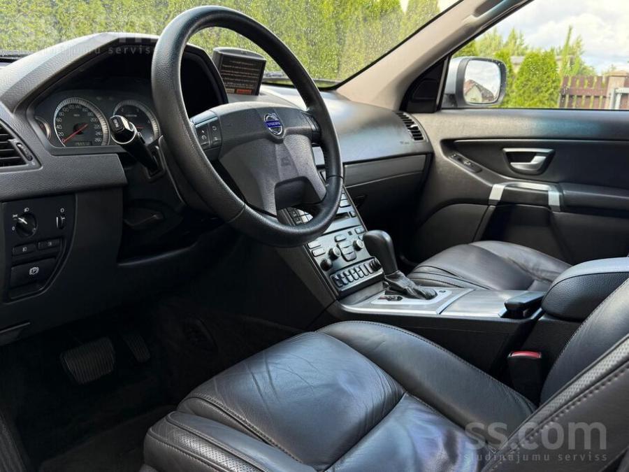 Pelēks Volvo XC90 2007 Jelgava, ar dzinēja tilpumu 2.40 L un nobraukumu 0 tūkst. km par 7150 €, foto 11 vietnē AUTOMOTO.COM.LV