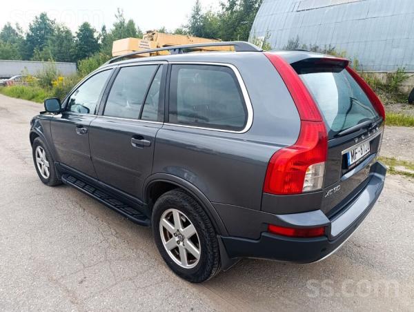 Grey Volvo XC90 2007 in Rezekne, with an engine capacity of 2.40 L and mileage of 287 thousand km for 5200 €, photo 10 on AUTOMOTO.COM.LV