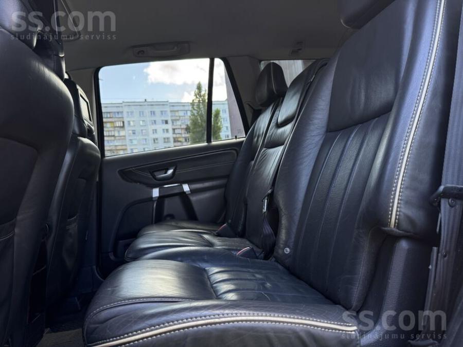 Pelēks Volvo XC90 2007 Rīga, ar dzinēja tilpumu 2.40 L un nobraukumu 317 tūkst. km par 5390 €, foto 12 vietnē AUTOMOTO.COM.LV