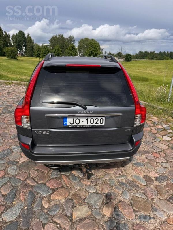 Pelēks Volvo XC90 2007 Rīga, ar dzinēja tilpumu 2.40 L un nobraukumu 293 tūkst. km par 5520 €, foto 4 vietnē AUTOMOTO.COM.LV