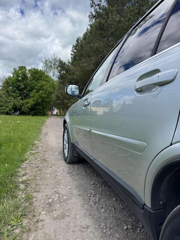 Pelēks Volvo XC90 2007 Marijampole, ar dzinēja tilpumu 2.40 L un nobraukumu 0 tūkst. km par 4900 €, foto 10 vietnē AUTOMOTO.COM.LV