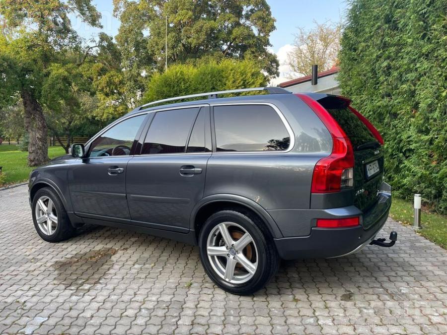 Pelēks Volvo XC90 2007 Rīga, ar dzinēja tilpumu 2.40 L un nobraukumu 280 tūkst. km par 6500 €, foto 7 vietnē AUTOMOTO.COM.LV