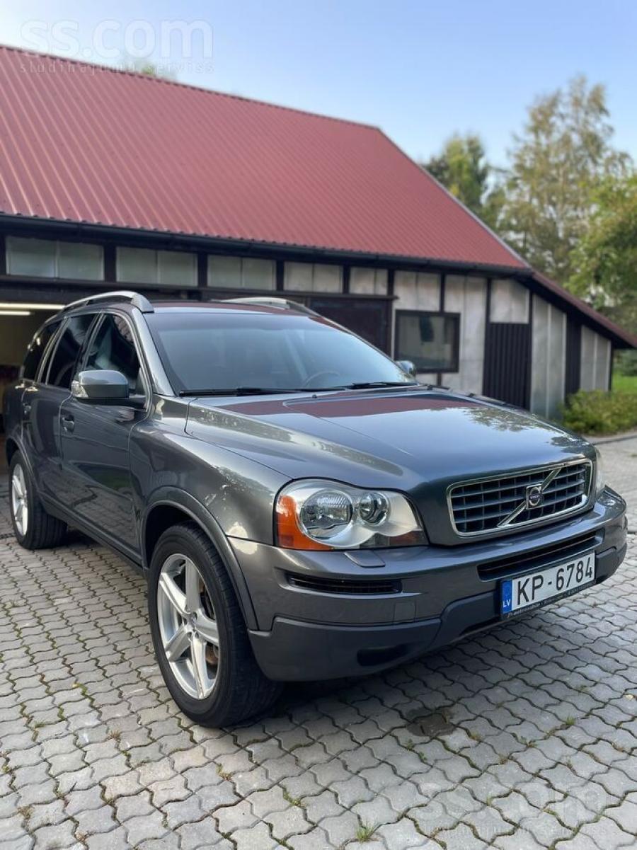 Pelēks Volvo XC90 2007 Rīga, ar dzinēja tilpumu 2.40 L un nobraukumu 280 tūkst. km par 6500 €, foto 10 vietnē AUTOMOTO.COM.LV